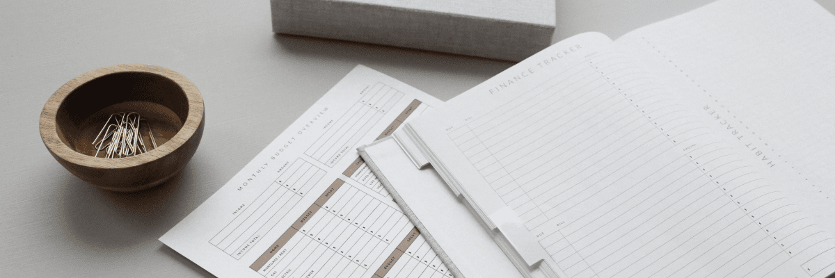 Current Account vs. Savings Account - swissmoney